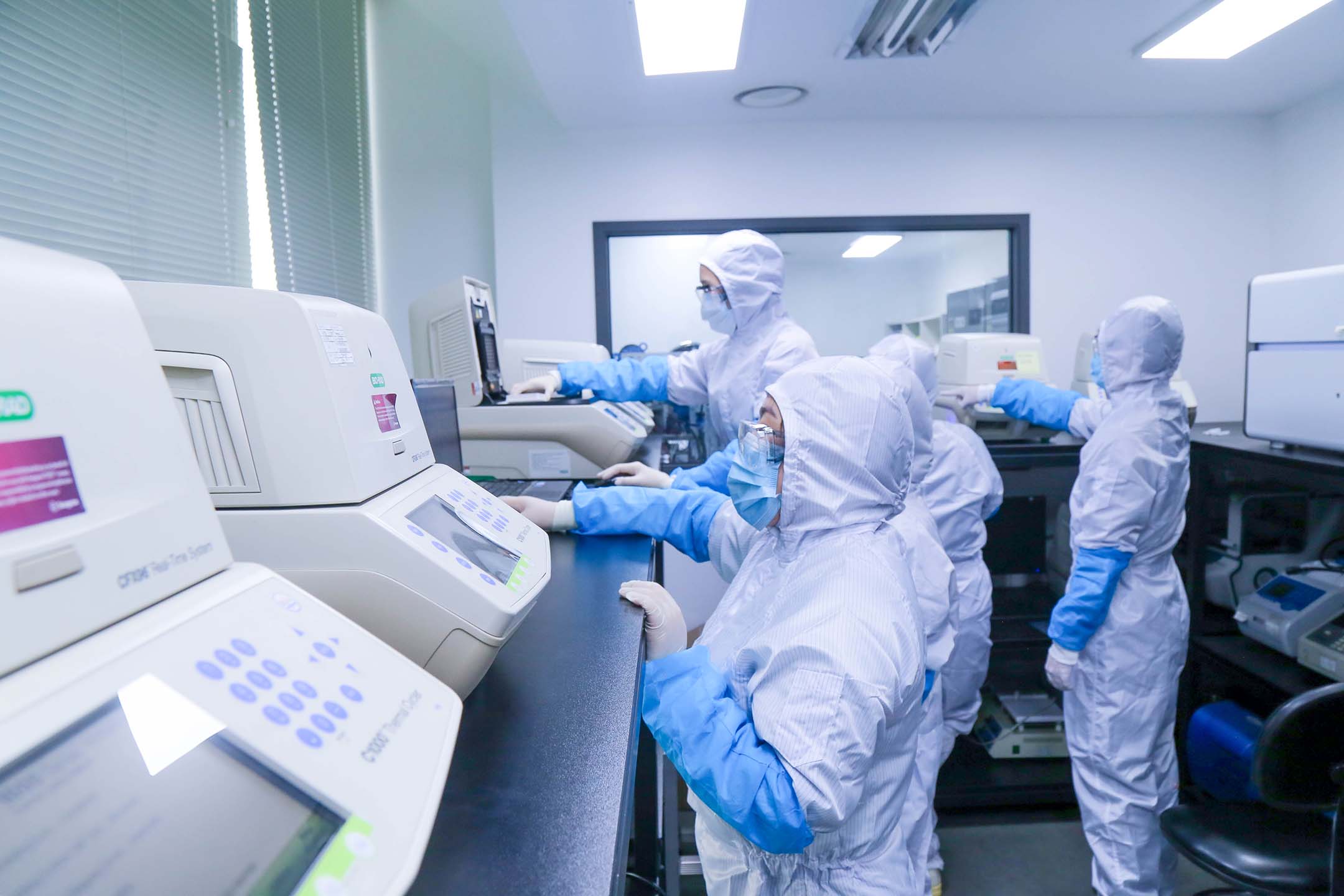 Envisioning the Future of Diagnostics - Seegene - CNN